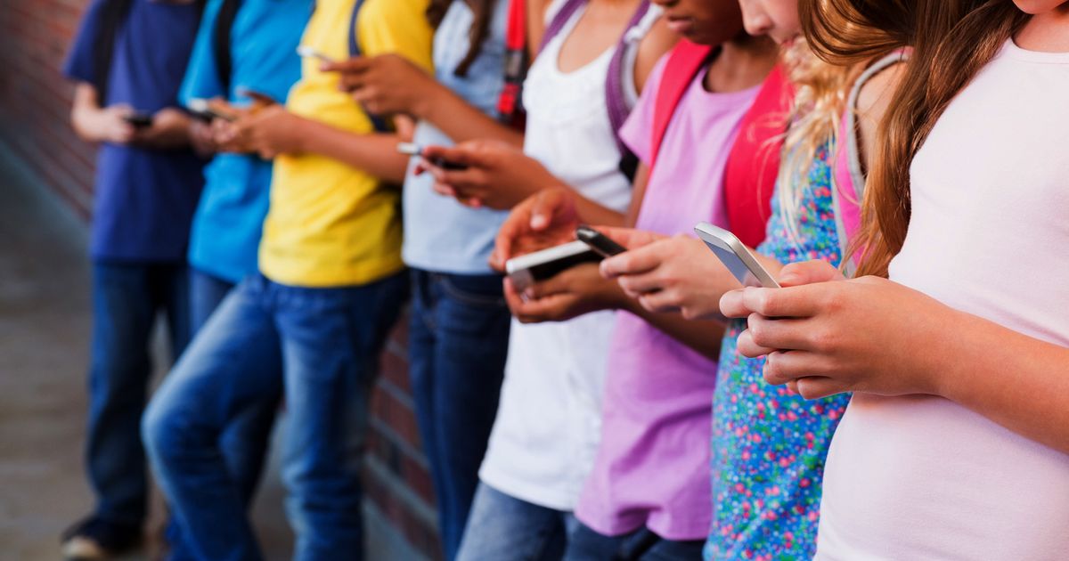 ATC SchoolTV Special Report - Mobile Phone Separation Anxiety - Ambrose ...