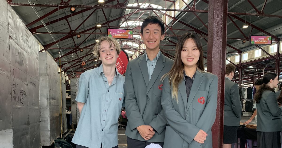 ELTHAM College Family News November 1 - Eltham College