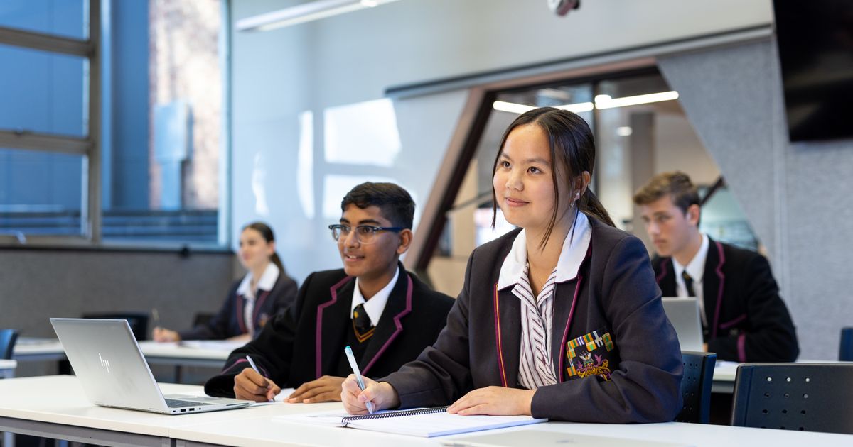 Learning without limits in the hybrid classroom - Haileybury