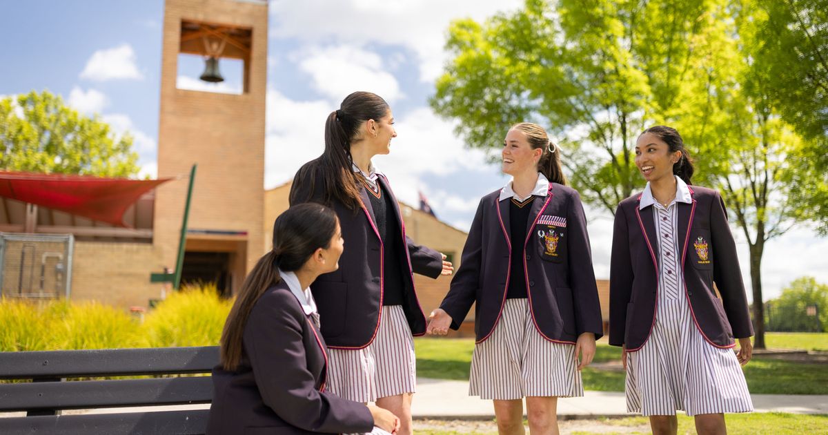 Issue 04 - Haileybury