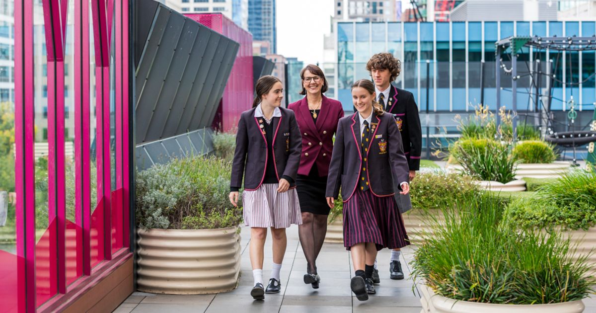 City - Issue 03 - Haileybury