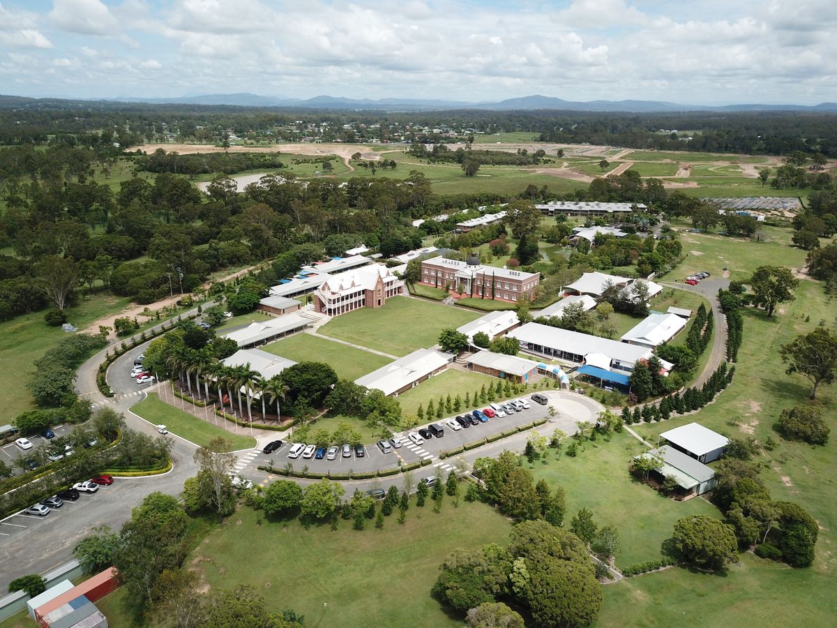 Secondary Years 7 to 10 | Hills College