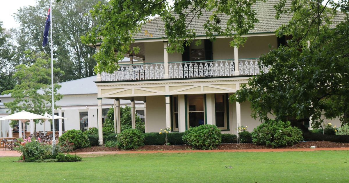 Our History | Oxley College