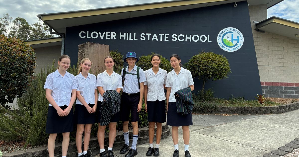 Clover Comets Continue to Soar with Senior Support | Somerset College
