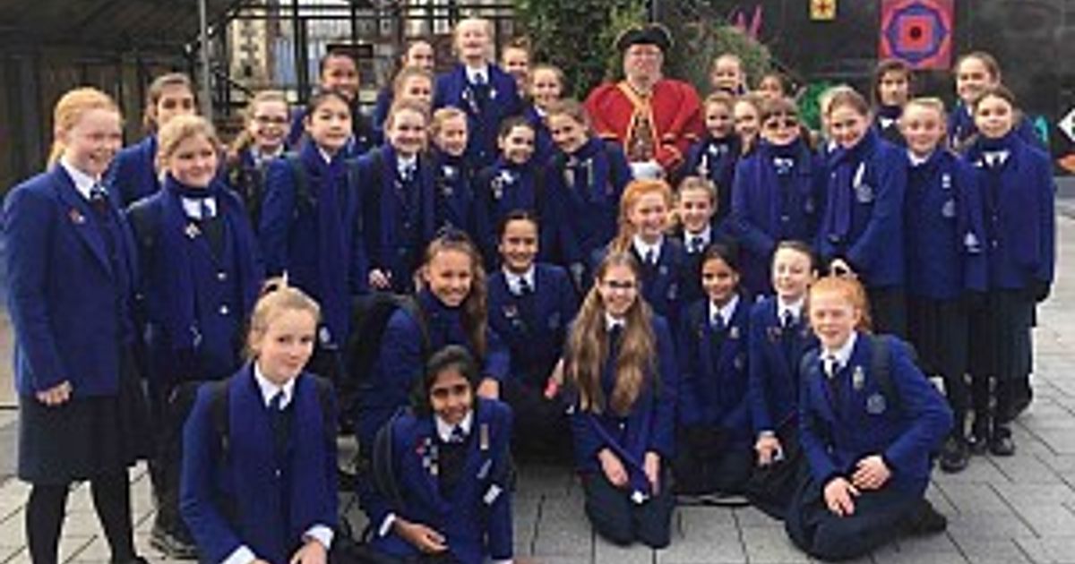 Girls' School Visit Rangi Ruru for Sport and Culture Exchange - Saint ...