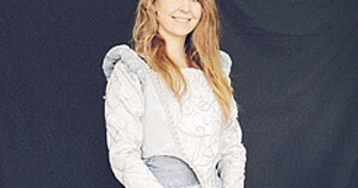 Erin takes on Shakespeare's Juliet - Saint Kentigern Organisation