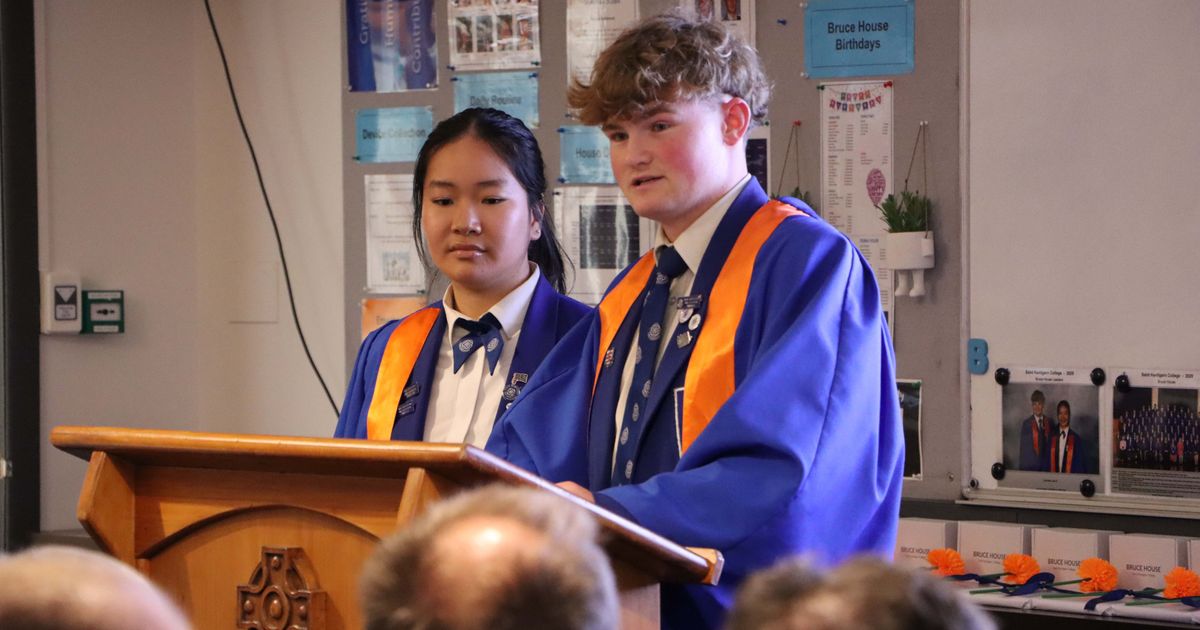 Bruce House celebrates its graduating boarders - Saint Kentigern ...